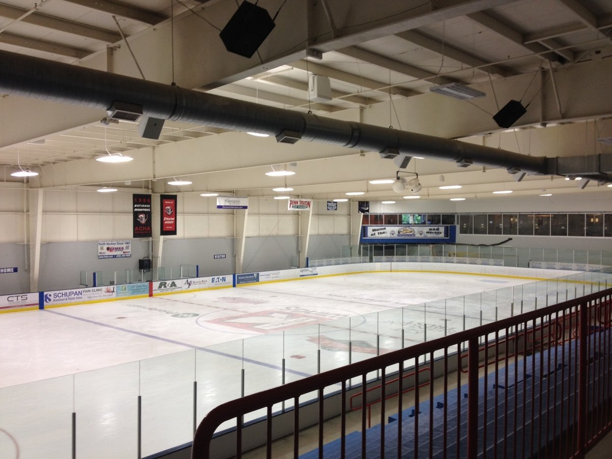 Wings West Ice Arena - Home | Playeasy