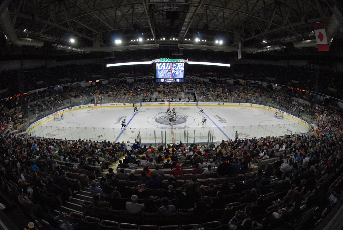 DCU Center - Convention Center | Playeasy