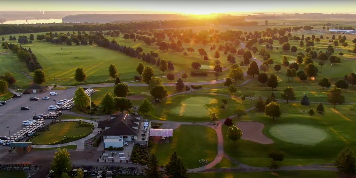 The Emerald Golf Course - Home | Playeasy