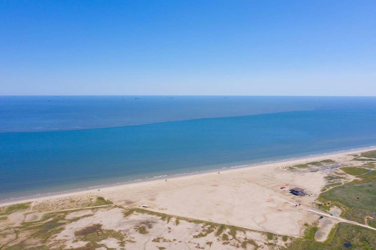 East Beach - (R.A. Apffel Park) - Home | Playeasy